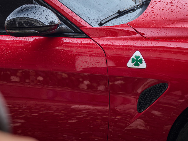 Alfa Romeo Giulia Quadrifoglio | Features | Alfa Romeo