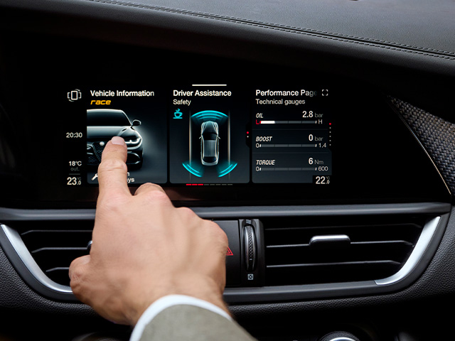 Alfa Romeo Giulia Quadrifoglio | Features | Alfa Romeo