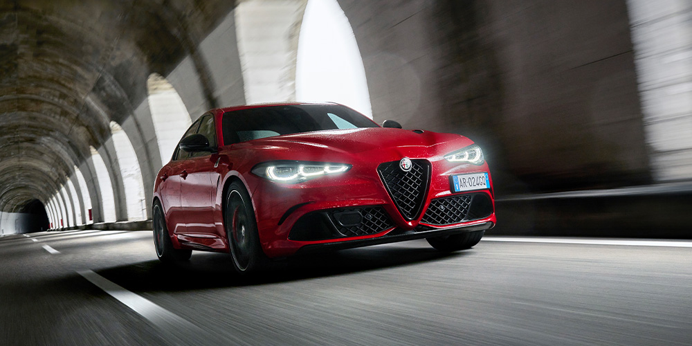 Alfa Romeo Giulia Quadrifoglio | Features | Alfa Romeo