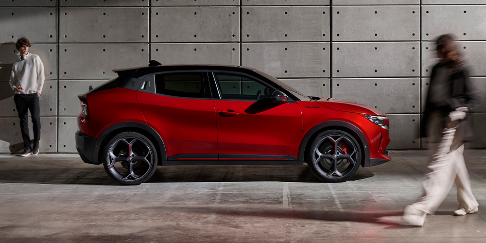 Alfa Romeo Junior Elettrica: Exterior & interior | Alfa Romeo COM