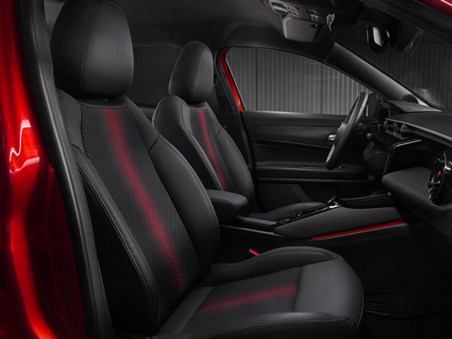 Alfa Romeo Junior Elettrica: Exterior & interior | Alfa Romeo COM