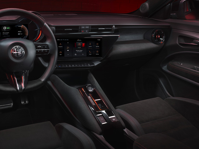 Alfa Romeo Junior Elettrica: Exterior & interior | Alfa Romeo COM