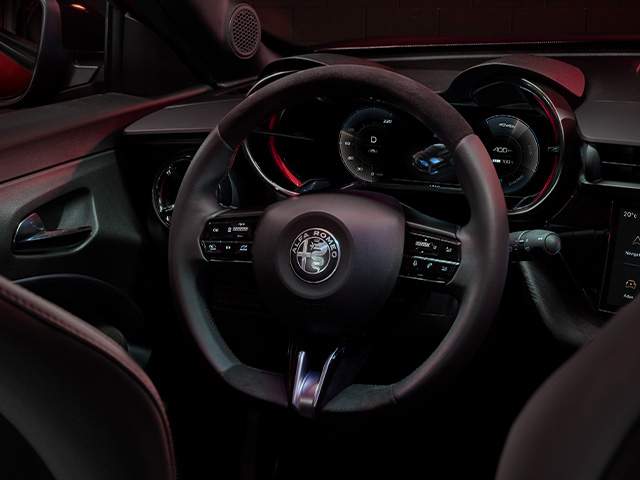 Alfa Romeo Junior Elettrica: Exterior & interior | Alfa Romeo COM