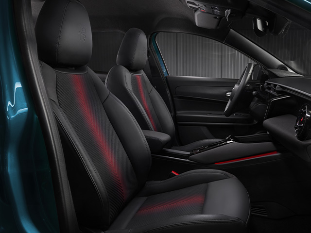 Alfa Romeo Junior Ibrida: Exterior and Interior | Alfa Romeo COM