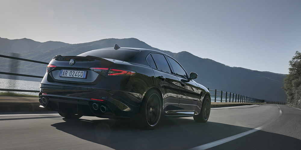 Giulia Quadrifoglio Super Sport: Interior & Exterior | Alfa Romeo