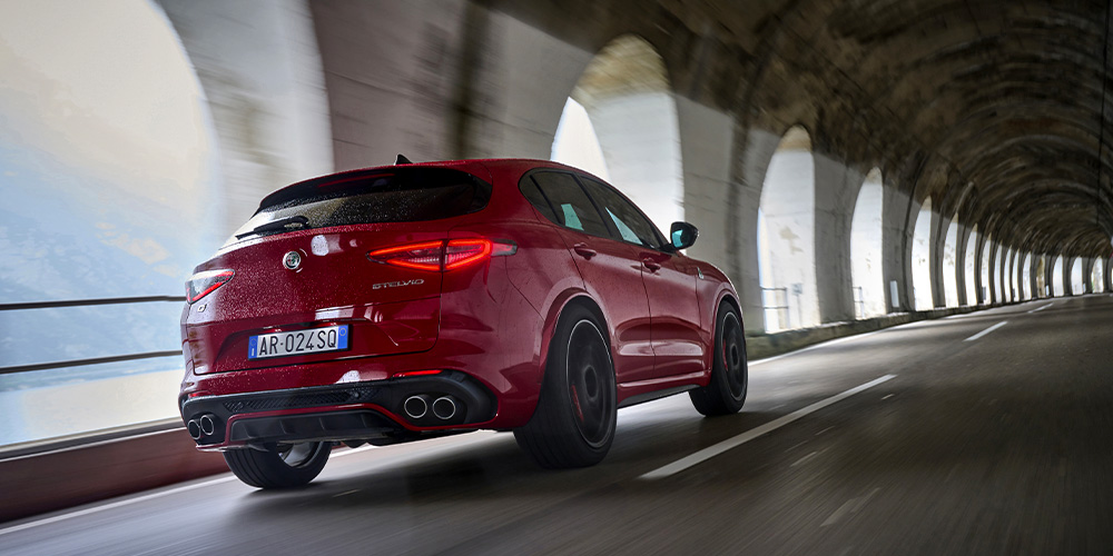 Alfa Romeo Stelvio Quadrifoglio | Features | Alfa Romeo