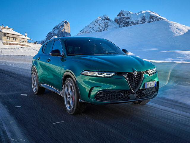 Alfa Romeo Tonale Plug-In Hybrid Q4 | Features | Alfa Romeo